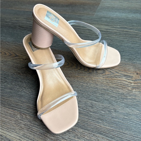 DV by Dolce Vita | Shoes | Dv By Dolce Vita Nude Heels With Clear ...